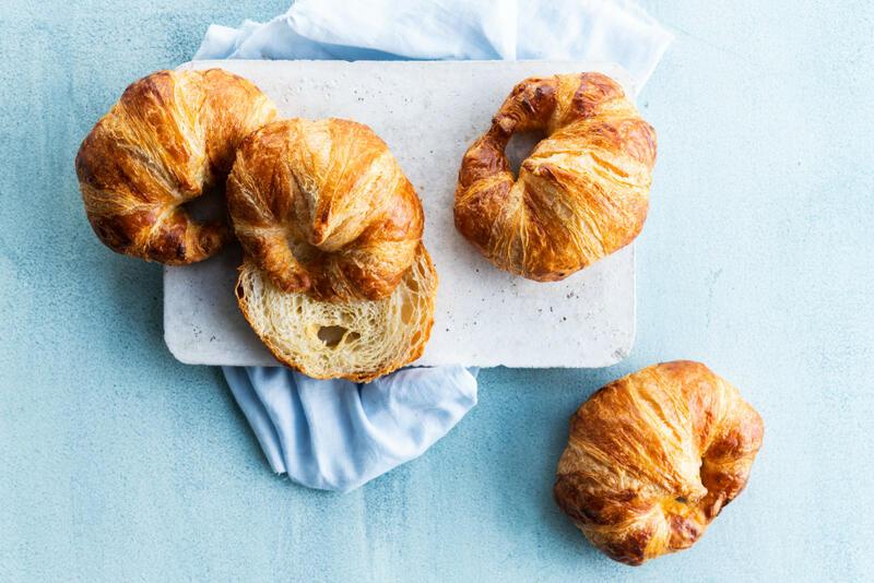 Bake'Up® Pinched Croissant | Vandemoortele